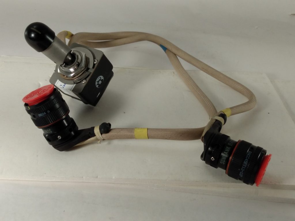 Engine Fuel Control Switch PN D738-01-001 – Flight Simulator Components